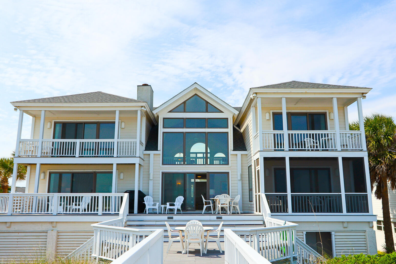 Oceanfront Views And Gourmet Kitchen - Stunning Coastal Haven - Fripp Island, SC
