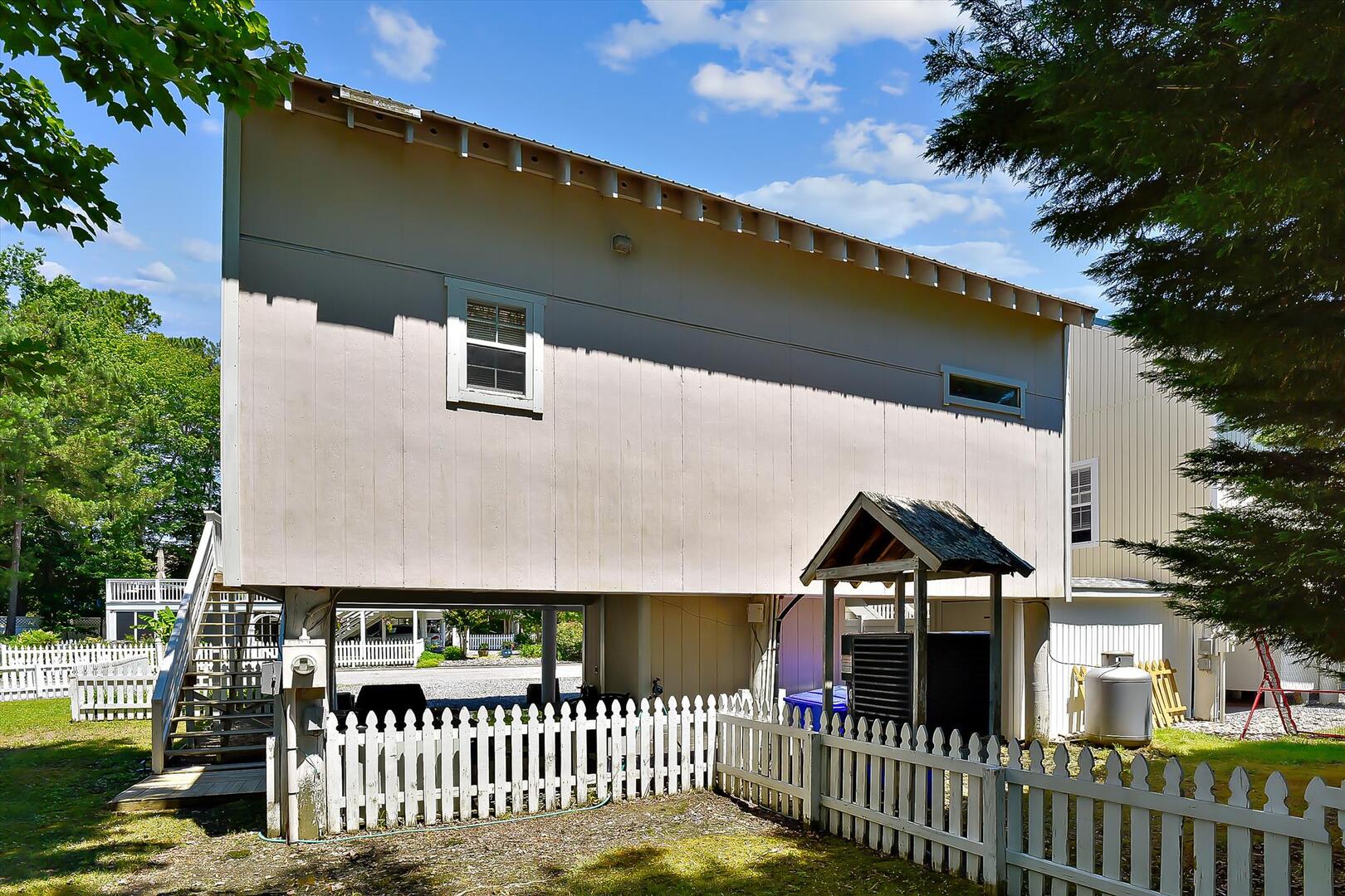 Bahamas Beach Cottages, 619 Sandy Point Rd | Bethany Beach, DE | Long ...