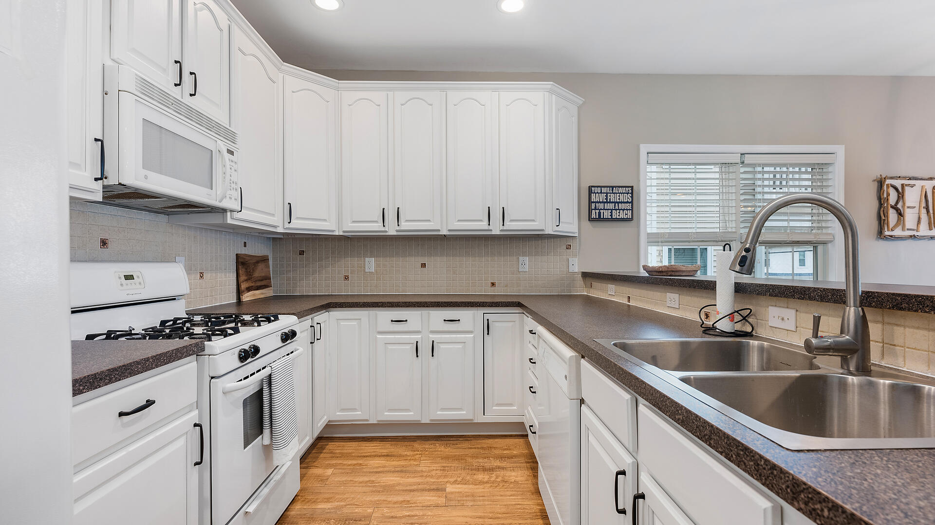 318 E. Juniper Avenue - Unit 100 | Wildwood, NJ | Long & Foster ...