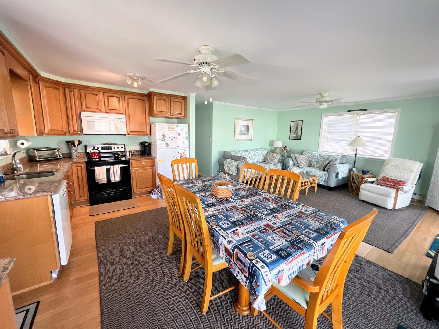 7709 Central Ave 1st Fl | Sea Isle City, NJ | Long & Foster Vacation ...
